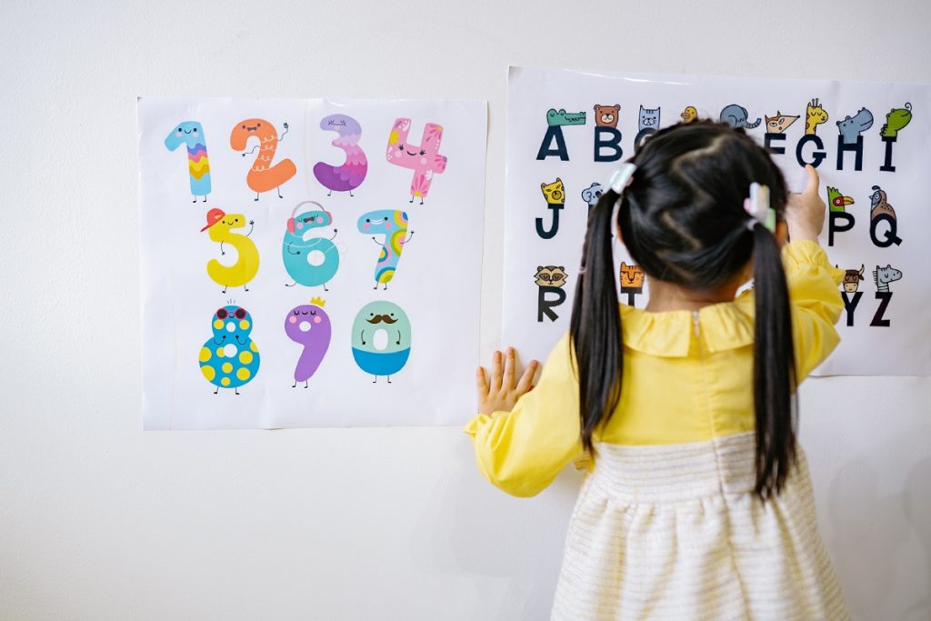 How to Help Kids Struggling with Reading Comprehension | Red Apple ...